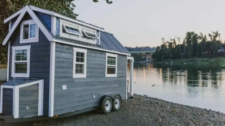 Luxe leven van Tiny Heirlooms off the grid tiny house