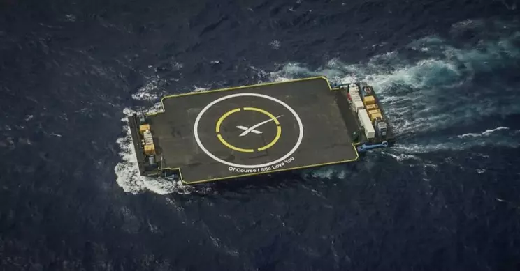 Peluncuran Falcon 9 Digosok Karena Kerusakan Landing Barge