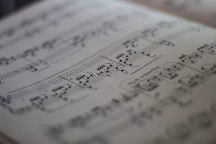 Beethoven ၏ ဂီတနည်းပညာများကို ကိန်းဂဏန်းဖြင့် စုံစမ်းစစ်ဆေးနေပါသလား။