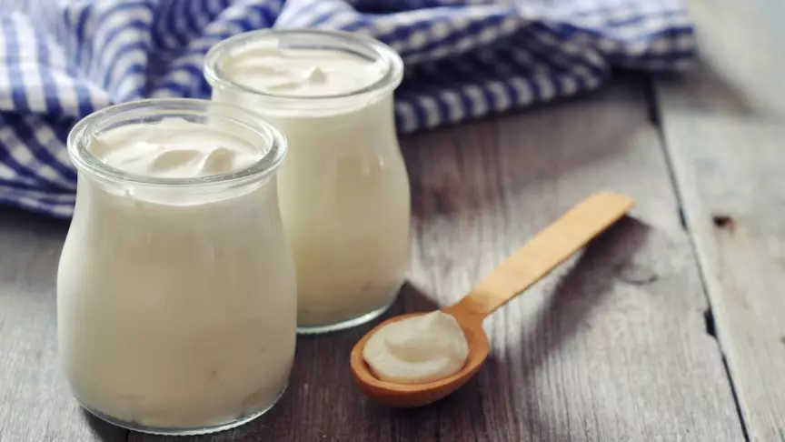 Agafa les teves culleres i menja iogurt per combatre els creixements precancerosos