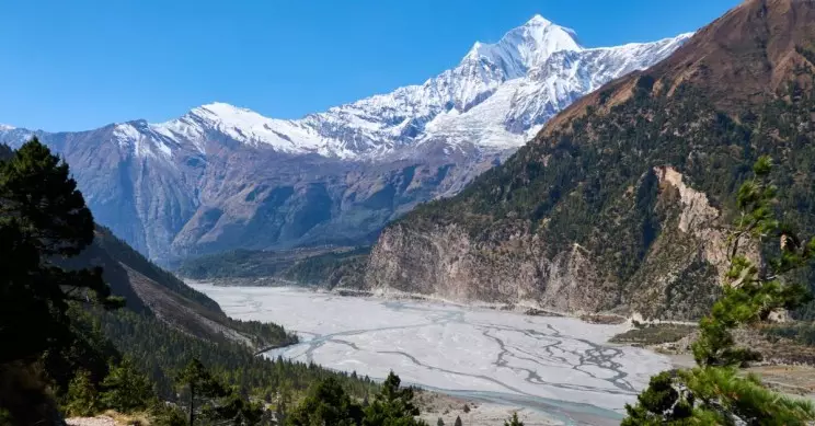 Shkrirja e akullnajave Himalayan dyfishohet që nga viti 2000, rrezikon ujin e miliarda njerëzve