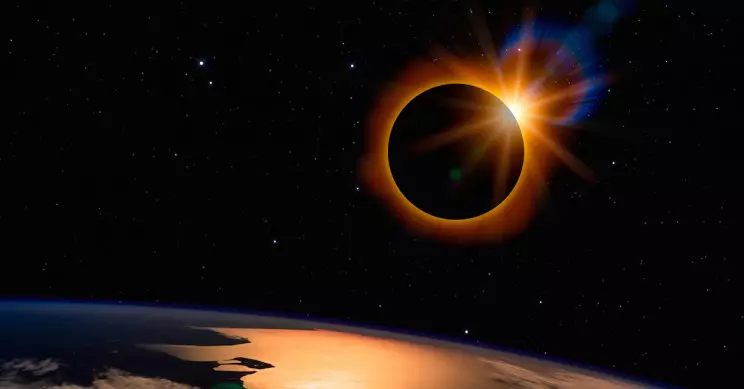 El próximo eclipse solar total está sobre nosotros, ofrece impresionantes tonos ámbar