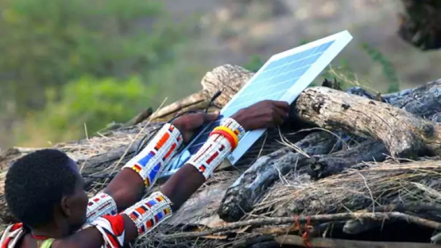 Massai-Frauen sind dank Green Energy zu Solarkriegern geworden