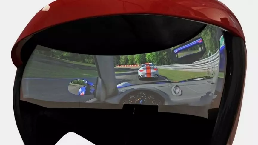 TL3 Racing Simulator ofron një ekran 200 gradë që ju rrethon