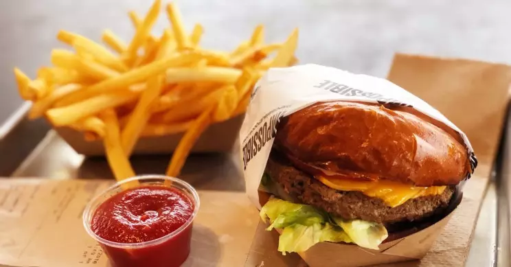 Impossible Foods Meatless Patty kommer till en livsmedelsbutik nära dig