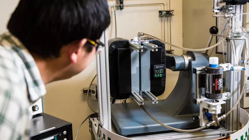 Naujas metodas išgauna litį iš vandens magnetinėmis nanodalelėmis