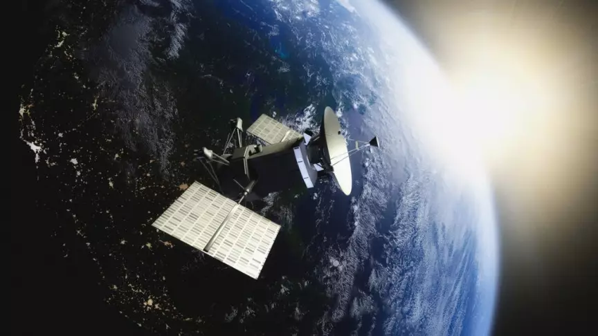 Pelacak Satelit Amatir Temukan Satelit Mata-mata AS Di Balik Tweet
