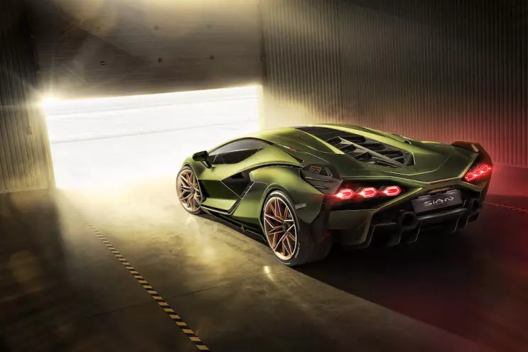 Lamborghini enthüllt den Hybrid Sián, seinen leistungsstärksten Supersportwagen