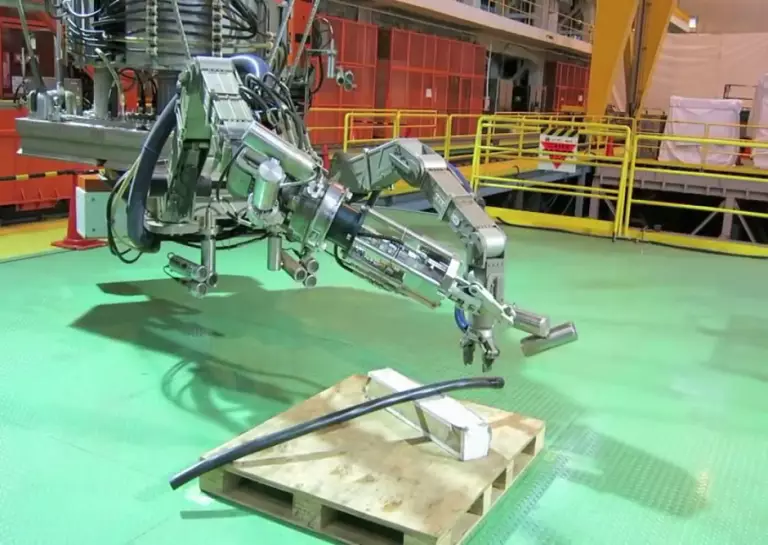 Toshiba izdeluje robota za Japonsko
