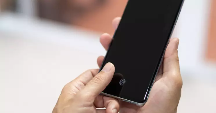 Samsung Galaxy S10 र Note10 Smartphones मा त्रुटिपूर्ण अनलक फिचर फिक्स गर्दछ