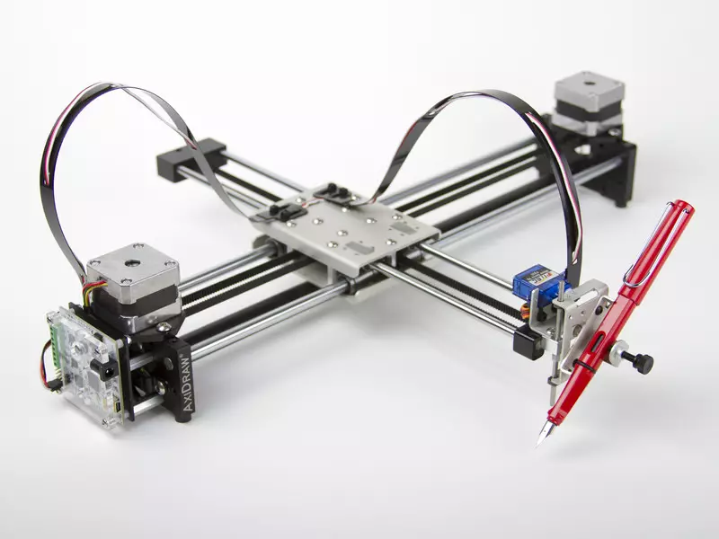 axidraw pênûsa nivîsandina robot xêz dike