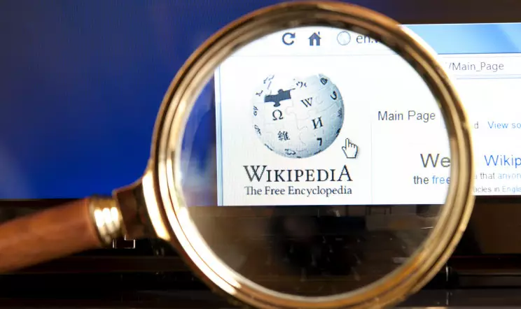 Internet Archive og Wikipedia forenes for at give dig adgang til forskellige kilder online