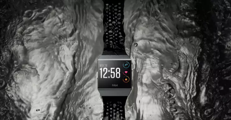 Google All-In With Wearables: Siv $2.1B los yuav Fitbit