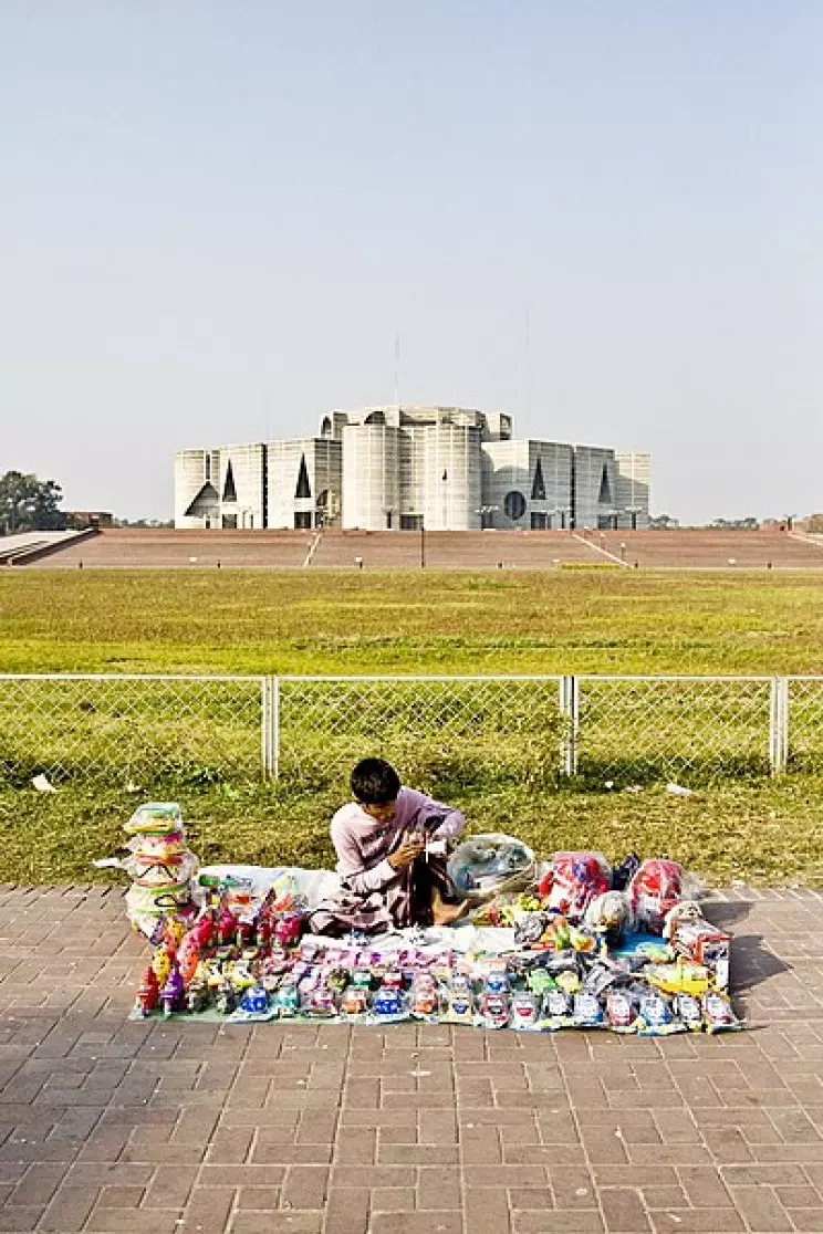 5 ynteressante feiten oer Louis Kahn's Nasjonale Gearkomste fan Bangladesh