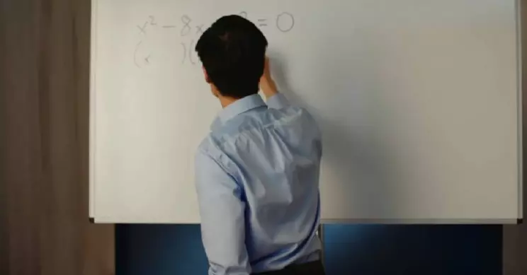 Ο μαθηματικός συλλαμβάνει τον νέο ιδιοφυή τρόπο επίλυσης τετραγωνικών εξισώσεων