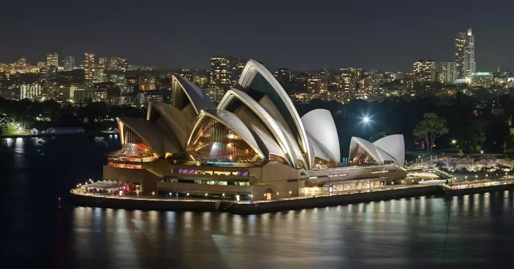 21 Amaqiniso Amangalisayo Nge-Sydney Opera House