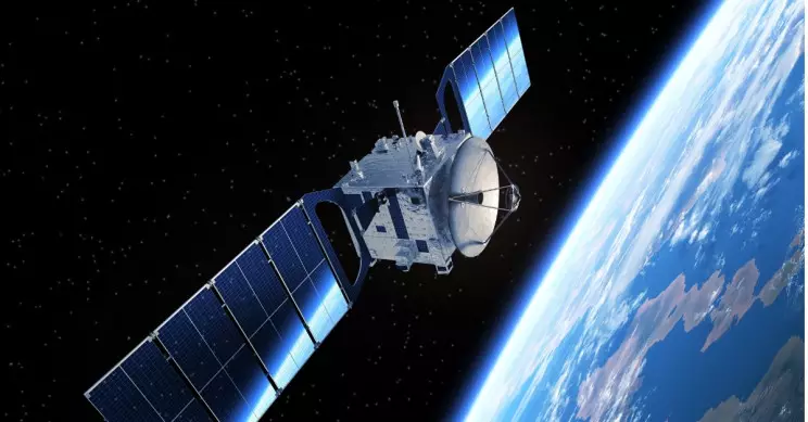 SpaceX biex Tiksi Satellita B'Sustanza Mhux Riflettiva għal Luminożità Matta