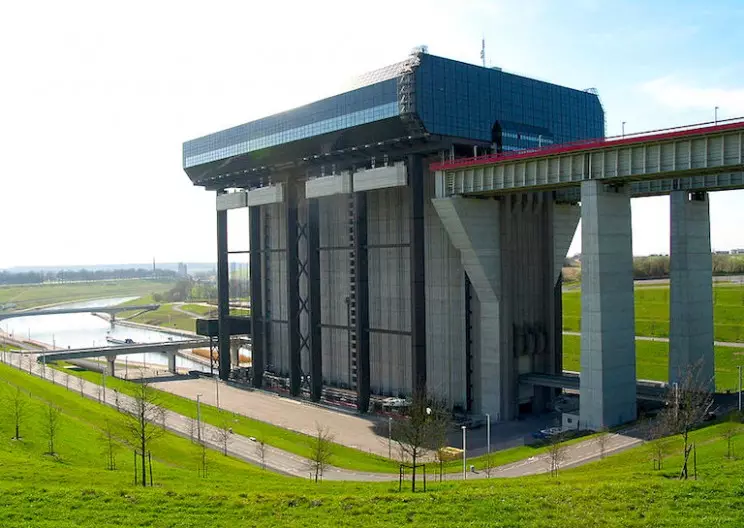 Ny Strépy-Thieu Boat Lift: Faharoa avo indrindra eran-tany