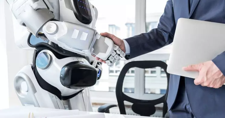 Une étude montre que 64 % des gens feraient plutôt confiance à un robot qu'à leur manager