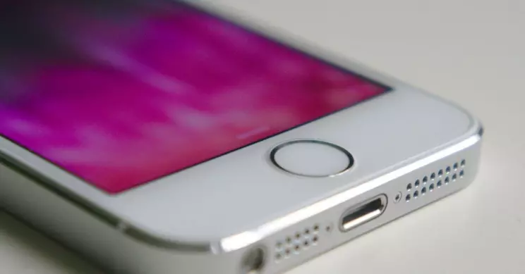 Cena a datum uvedení iPhonu SE 2 společnosti Apple mohly uniknout