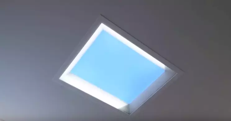Mitsubishi သည် Windowless Office များကို ပိုမိုကောင်းမွန်စေရန် LED Skylight များကို တီထွင်ထုတ်လုပ်ခဲ့ပါသည်။