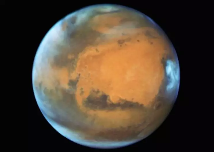 NASA yangi ajoyib Mars fotosuratlarini e'lon qildi