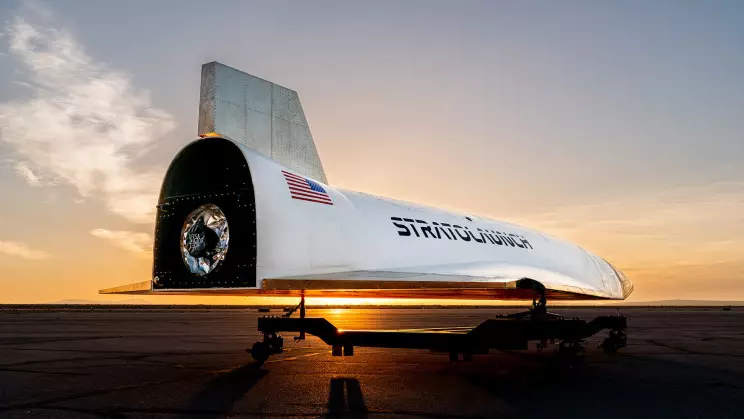 Nové hypersonické testovací vozidlo Stratolaunch odstartuje z největšího letadla na světě