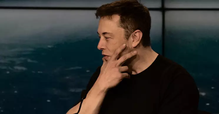 Tesla vyrobí ventilátory pri nedostatku počas vypuknutia koronavírusu, hovorí Elon Musk