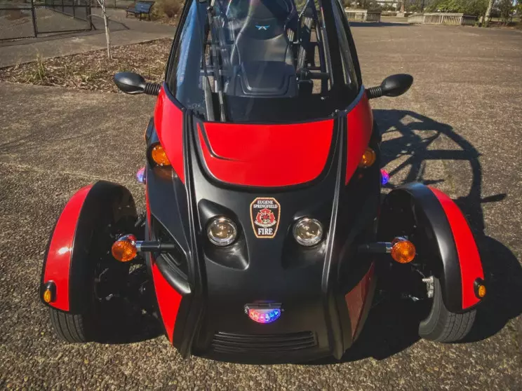 Arcimoto تېز ئىنكاس قايتۇرغۇچى 6