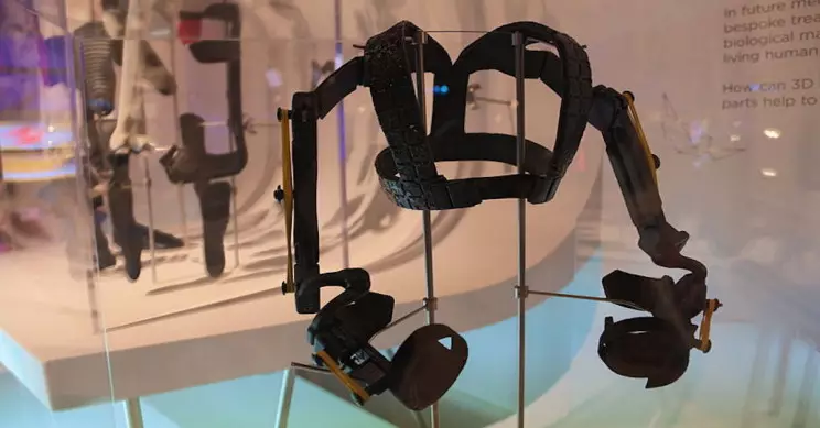 La Estonteco de Inĝenieristiko: Superhuman Mechanical Exoskeletons