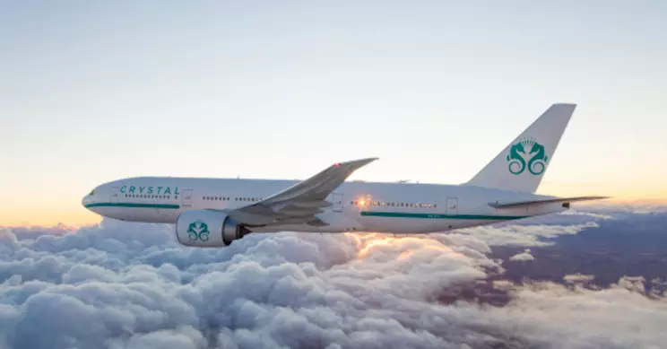 Luksusluokan Boeing 777 -suihkukoneen sisällä, joka lentää nyt COVID-19-rahtia VIP-matkustajien sijaan