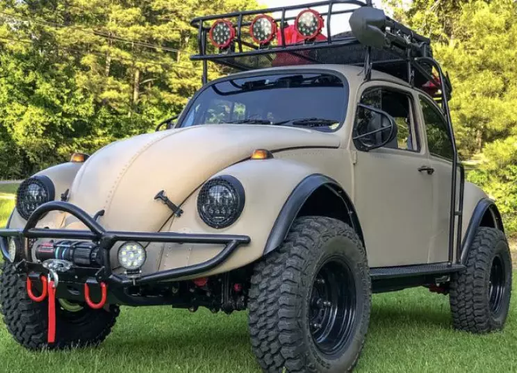 23 vehicles modificats per semblar cotxes de batalla d'estil Mad Max