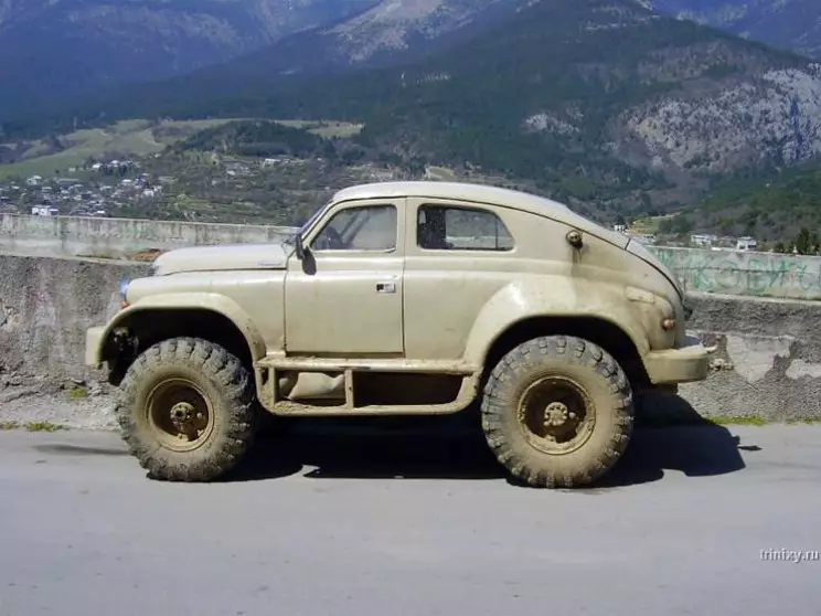 23 vehicles modificats per semblar cotxes de batalla d'estil Mad Max