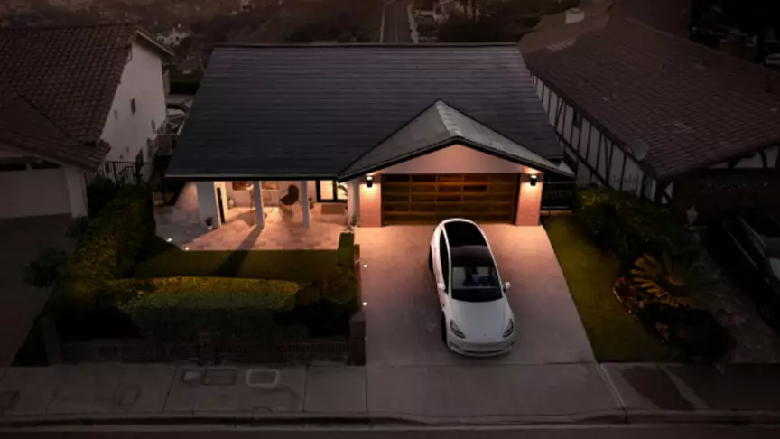Думаете о покупке солнечной крыши Tesla? Вот все, что вам нужно знать