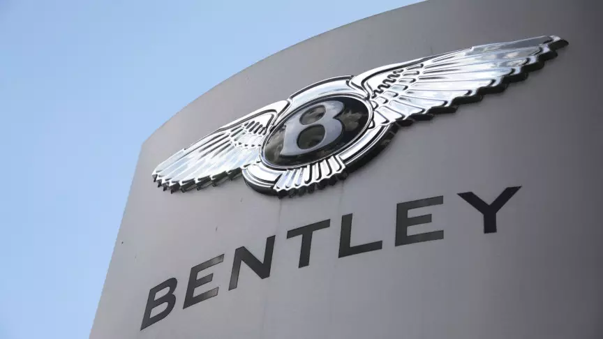 A Bentley új EV piacra lépése 1,5 másodperc alatt gyorsul 0-ról 60 mph-ra
