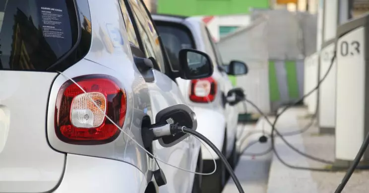 Toutes les stations-service en Allemagne devront désormais proposer la recharge des voitures électriques