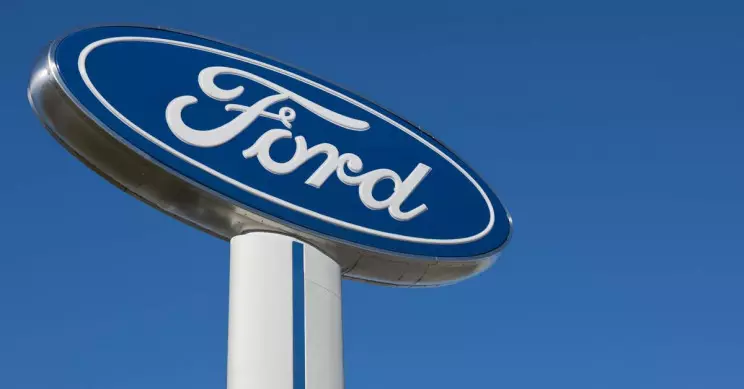 Ford utsteder tilbakekalling av 2 millioner kjøretøyer i USA som har dører som kan åpnes under kjøring