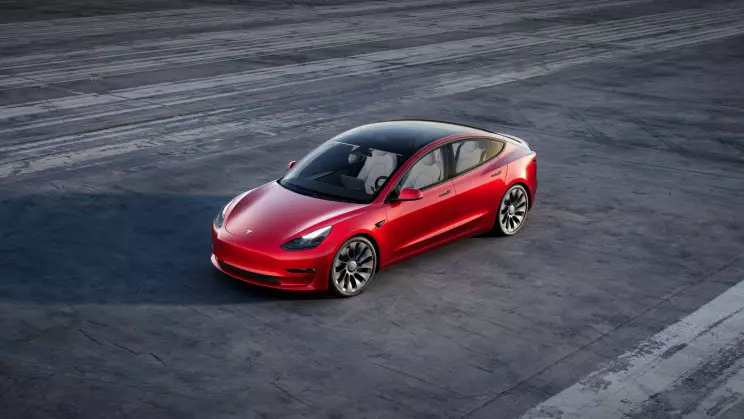 รถยนต์ไฟฟ้าที่เร็วที่สุดในปี 2022: จัดอันดับ 8 EV ที่เร็วที่สุดในปีนี้