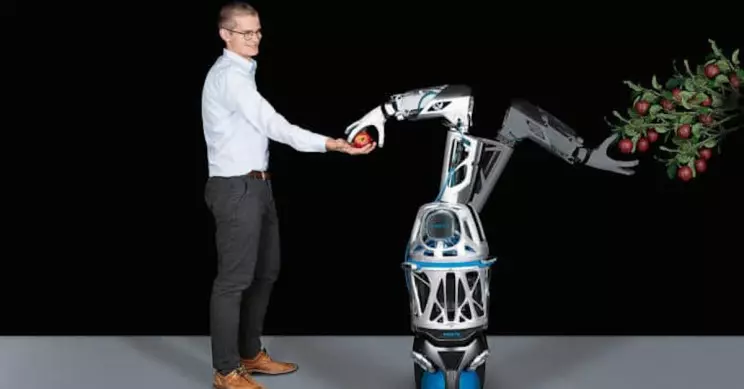 Atnaujinta Bionic Hand galėtų perimti gamyklinius darbus