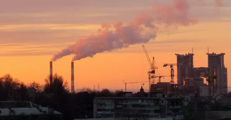 Како инженерите го пресметуваат загадувањето од SmokeStacks