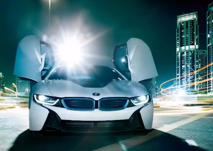 BMW i8 shine Alamar Ci gaba a Filin Motocin Wasanni