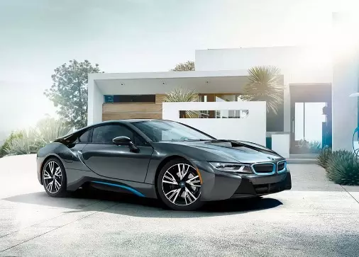 bmw i8 në rrugë