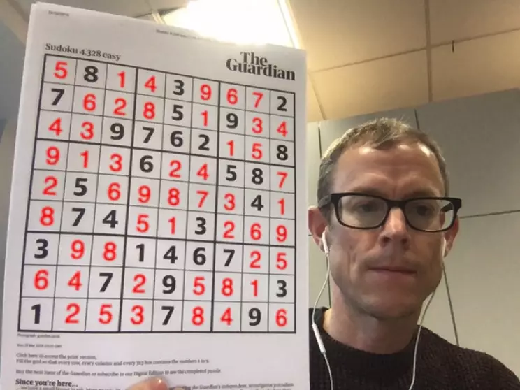 يستخدم AR Sudoku Solver التعلم الآلي لحل الألغاز على الفور
