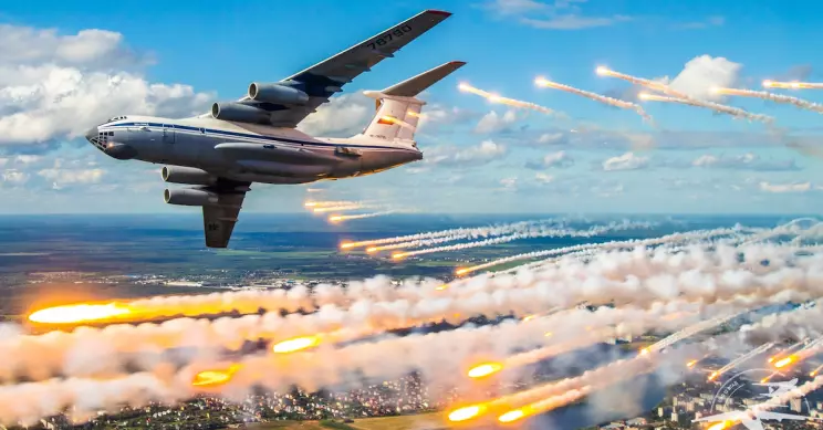 Ces avions russes IL-76 effectuent un superbe largage de leurres