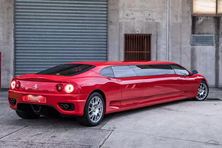 Бұл Crazy Ferrari 360 Modena лимузині Австралияда сатылымға шықты