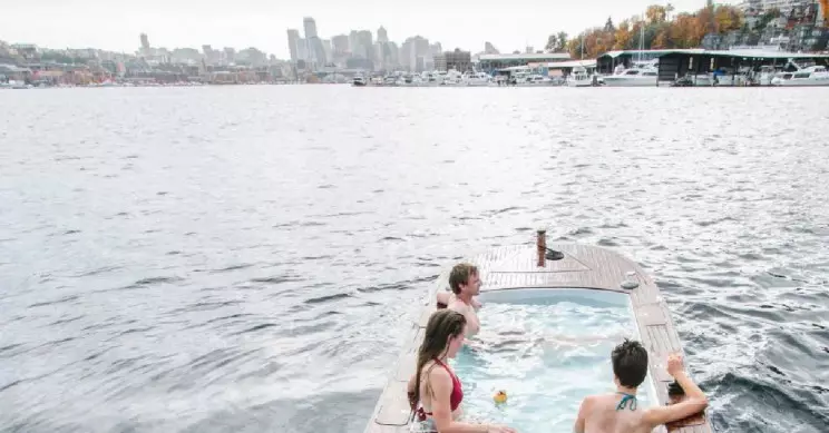 Seattleites Lake Union üzərində isti vanna icarəyə götürə bilər