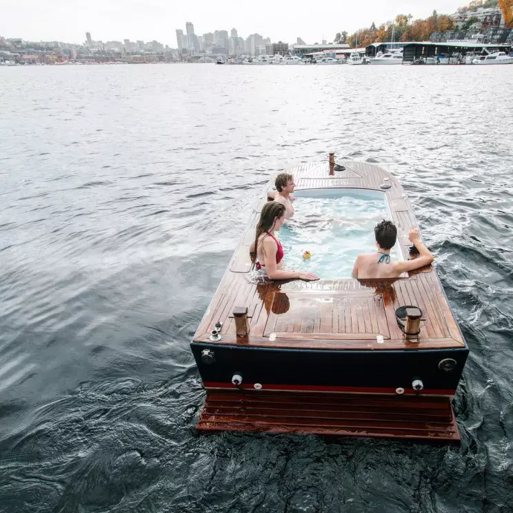 Seattleites Bisa Nyewa Perahu Hot Tub liwat Lake Union