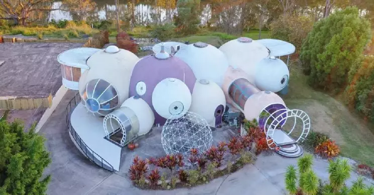 YeAustralia 'Bubble House' Yave Kutengeswa