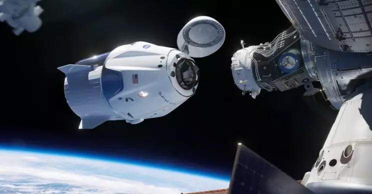 Ama-25 eembali ezibalulekileyo zexesha elidlulileyo kunye nekamva le-SpaceX