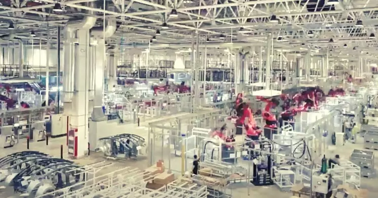 Видео Tesla показывает, что Gigafactory Shanghai Automation приближается к фазе «инопланетного дредноута»